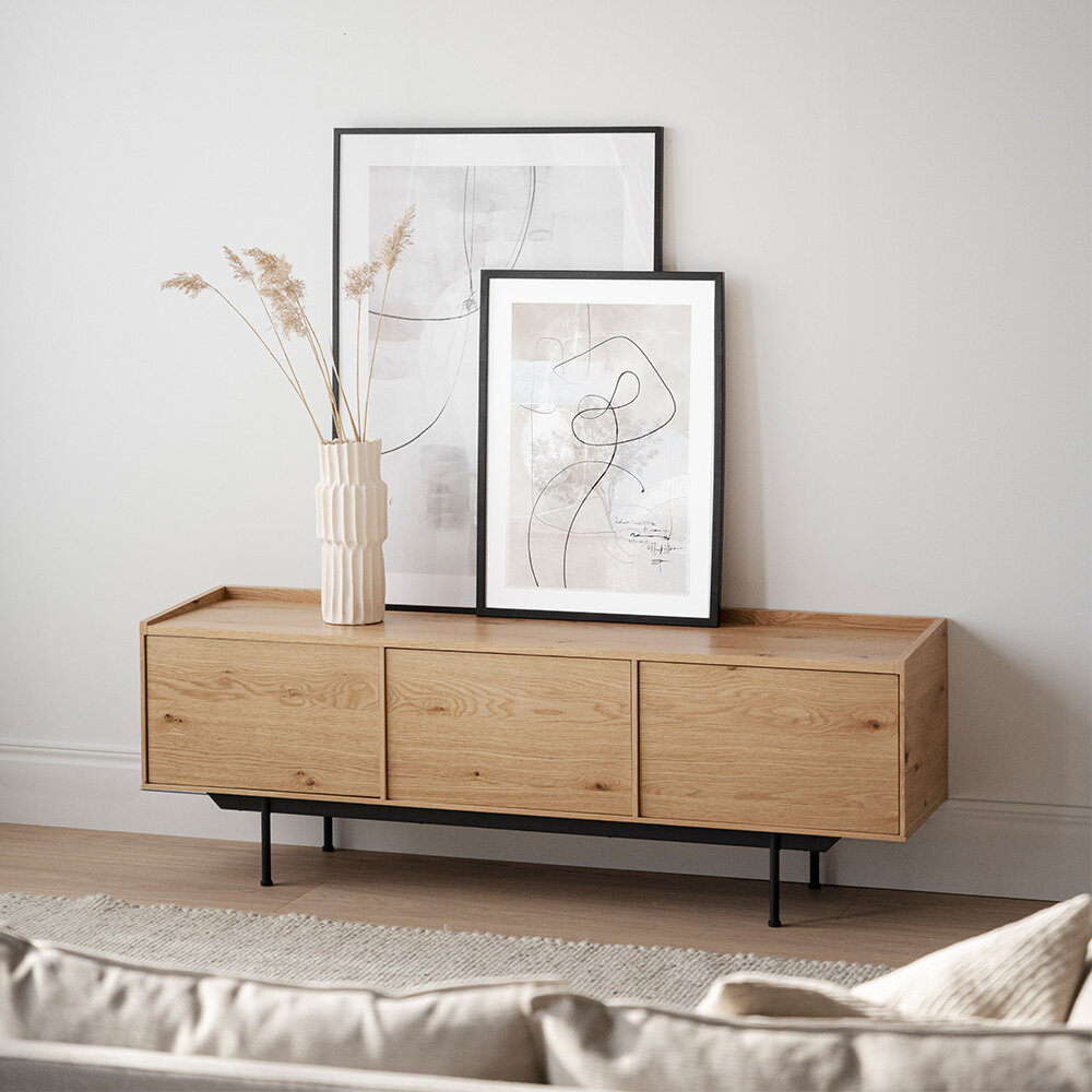 Köp Brewerton TV-bänk online - Möbelmästarna