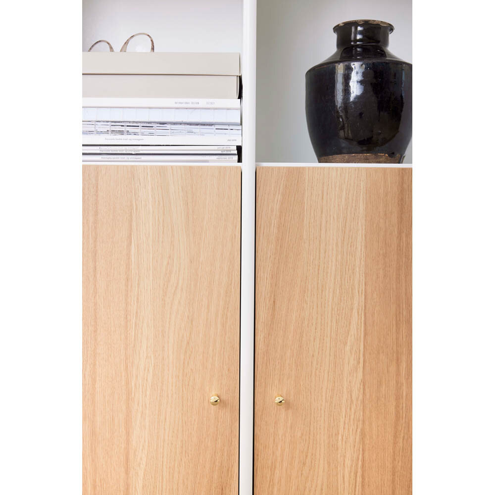 Skapa en modern atmosfär med en vit Mistral-hylla. - Möbelmästarna